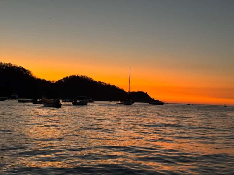 Huatulco: Sail at dawn and watch the marine life - Transportation, Timing, and Cost
