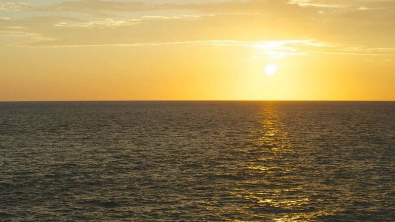 Huatulco: Sunset Boat Tour - Key Points