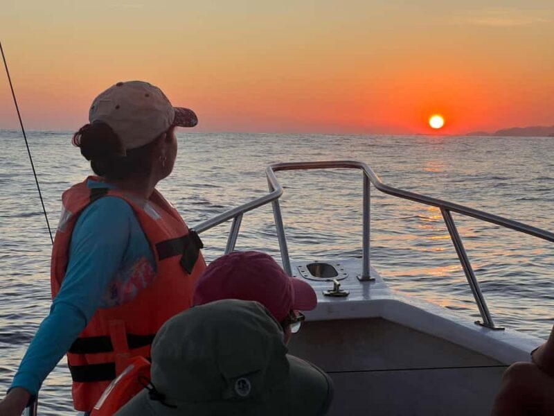 Huatulco: Sunset on a boat in the ocean - Setting the Scene: What This Tour Offers
