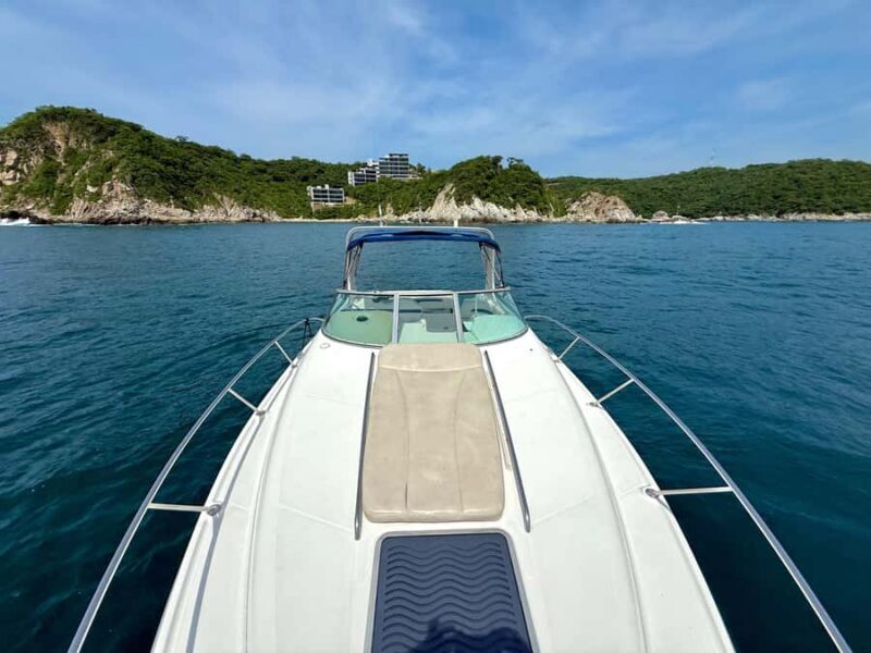 Huatulco: Sunset Yacht Cruise with drinks - The Experience in Detail