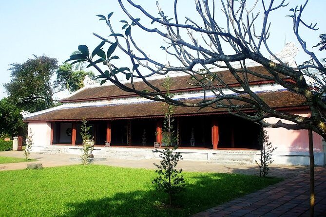 Hue City and The Citadel via Hai Van Pass Daily Small Group Tour - Afternoon Exploration