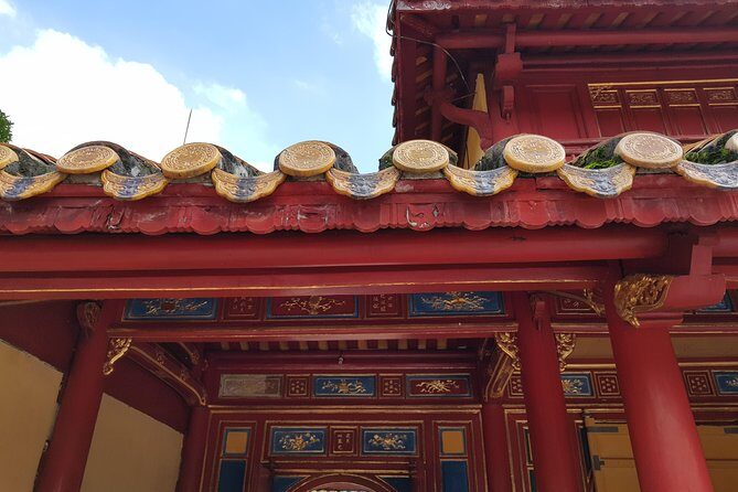 Hue City Full-Day Private Tour  Imperial City & Royal Tombs - Visiting the Royal Tombs: Tu Duc and Khai Dinh