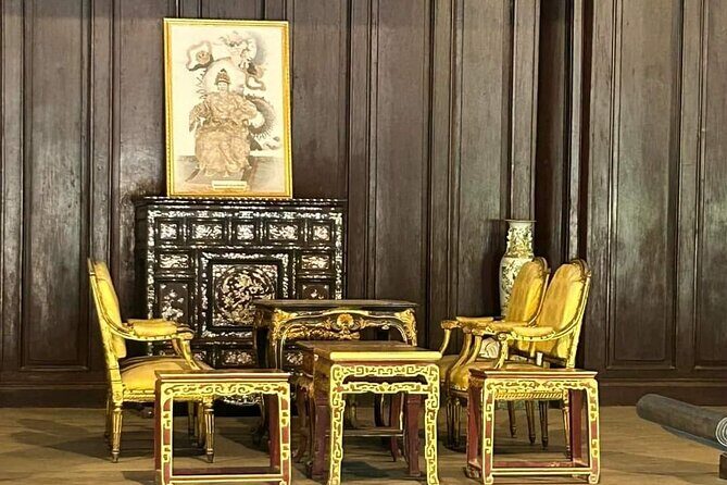 Hue city Tour-Hai Van Pass- Abandoned Water Park (Thuy Tien Lake) - Summary