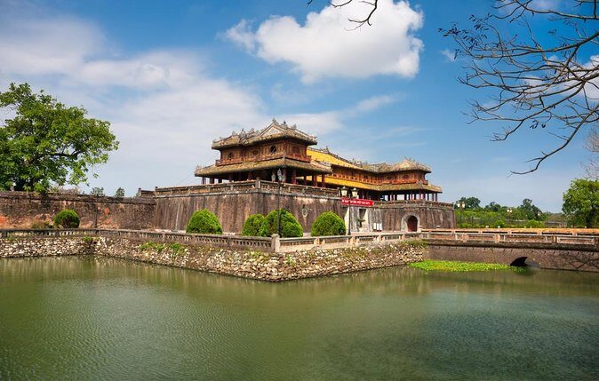 Hue city tour : Royal Tombs , Citadel with Tour Guide - Key Points