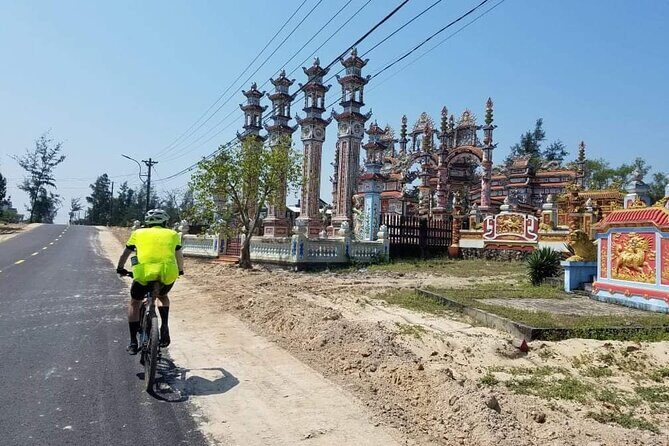 Hue Cycling Tour Thanh Toan Bridge An Bang Village city of Ghost - Discover the Hidden Charms of Hue with a Cycling Tour