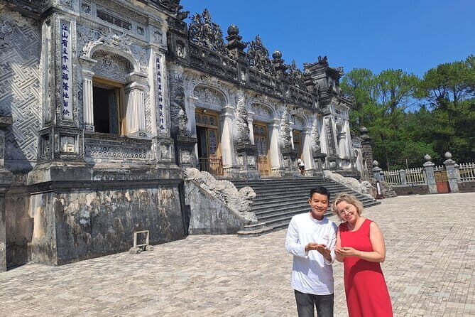 Hue day tour with boat ride on Perfume river and local food - Key Points