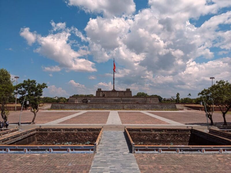 Hue : Deluxe Walking Tour to Imperial City with Local Guide - Frequently Asked Questions