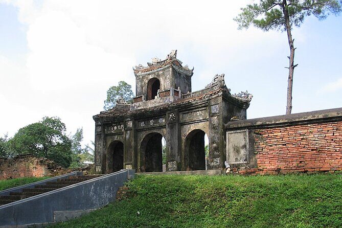 Hue: Half-day Thuy Bieu Village Cycling Adventure - A Genuine Vietnamese Countryside Experience