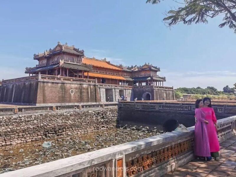 Hue : Imperial Citadel - Thien Mu Pagoda - Dragon Boat Trip - The Sum Up
