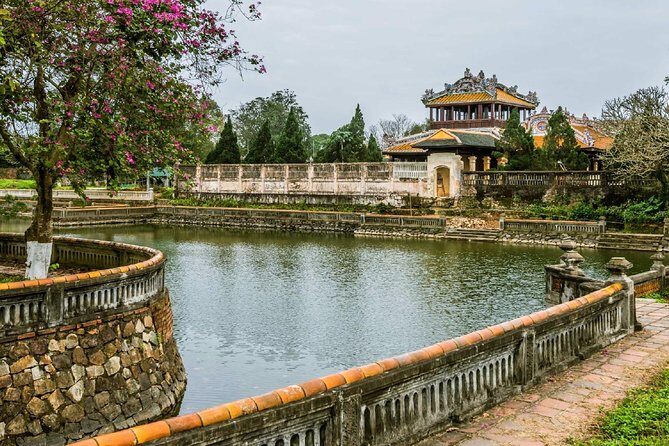Hue Imperial City & Hai Van Pass Small Group Tour from Hoi An Full Day - FAQs 