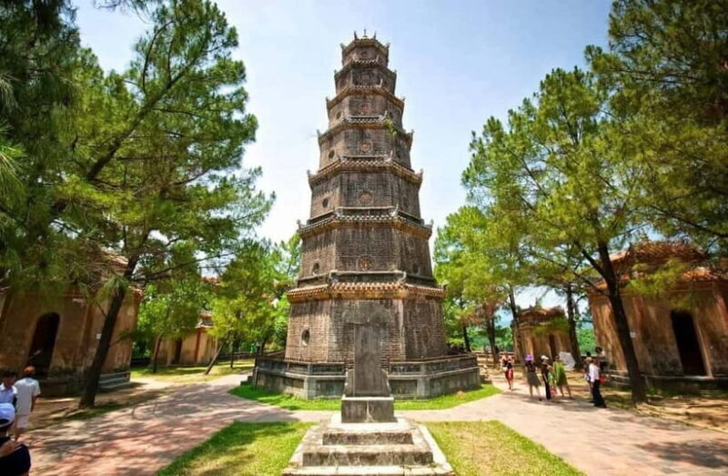 Hue: Imperial City, Royal Tombs, Pagoda & Dragon Boat Tour - Hue: Imperial City, Royal Tombs, Pagoda & Dragon Boat Tour