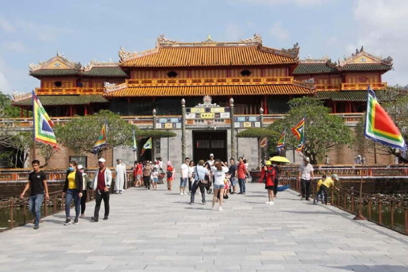 Hue: Imperial City, Royal Tombs, Pagoda & Dragon Boat Tour - Frequently Asked Questions