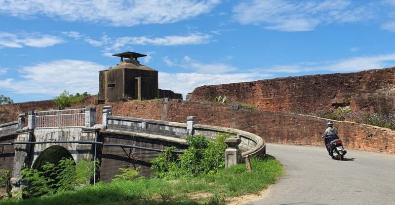 Hue: motorbike tour into Citadel and along Ng Hà Canal - FAQ