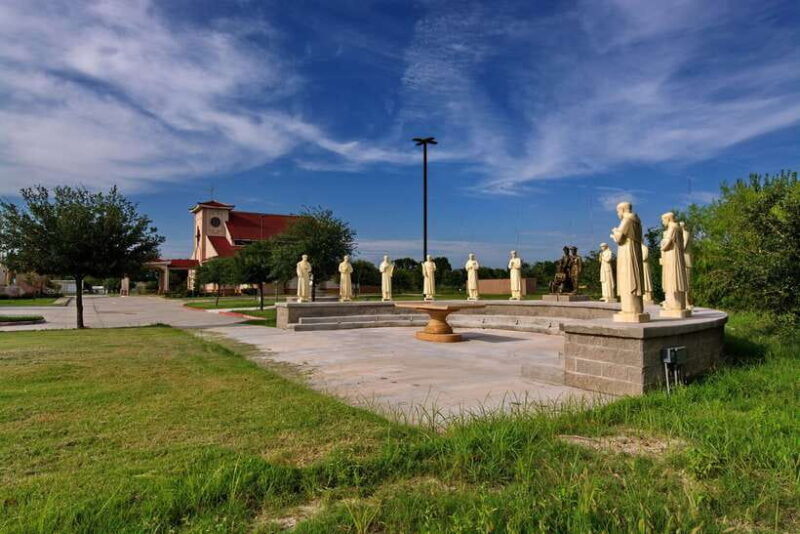 Hue: Private Car to DMZ with Vinh Moc Tunnels and More - Who Will Love This Tour?