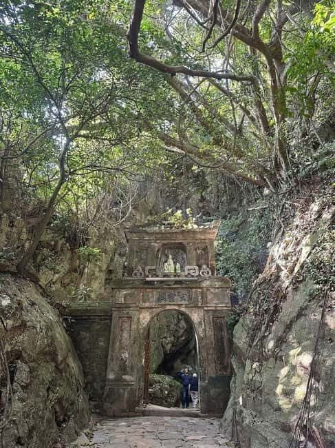 Hue: Private Car to/from Hoi An via Multi Attractions(1-Way) - What’s Included and What to Expect