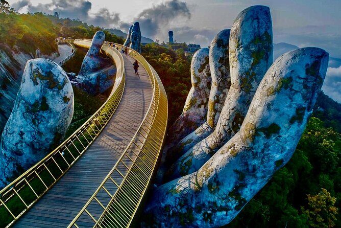 Hue: Private Car To Hoi An or Vice Versa with Many Options - Key Points