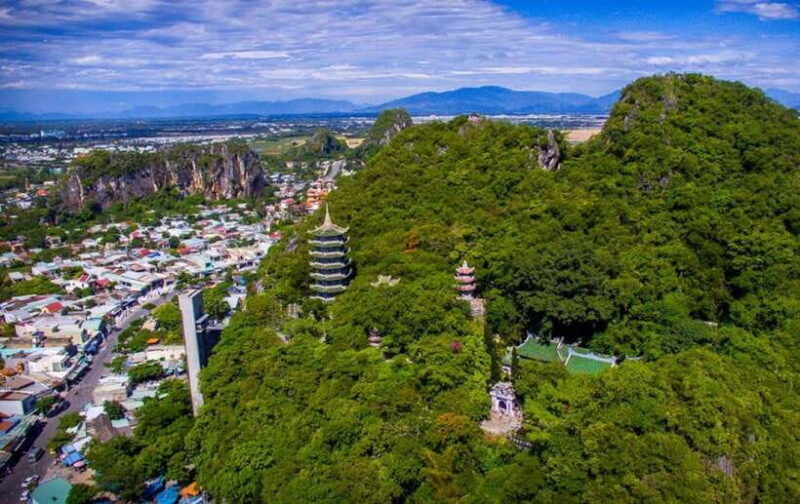 Hue : Private Car to Hoi An via HaiVan pass & City of Ghosts - The Practical Details