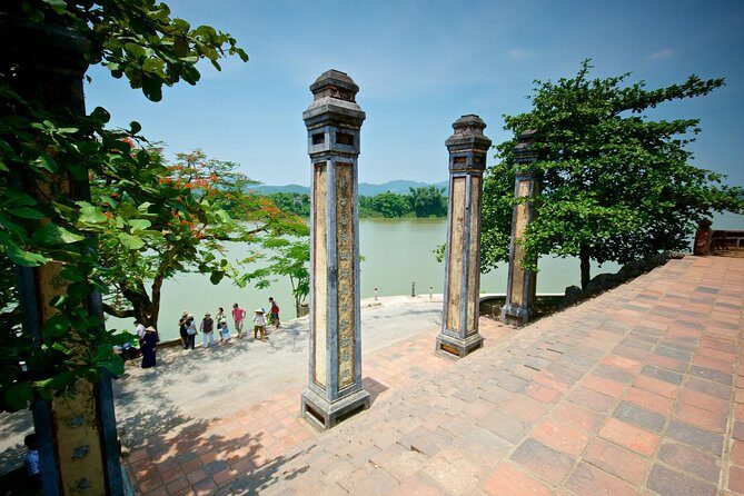 Hue: Royal Tombs & Pagoda Tour By Dragon Boat & Private Car - What Travelers Are Saying