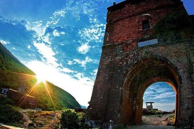 Hue to Hoi An or Hoi An to Hue by car via Hai Van pass, monkey mountain, beaches - Drivers and Guides: The Heart of the Experience