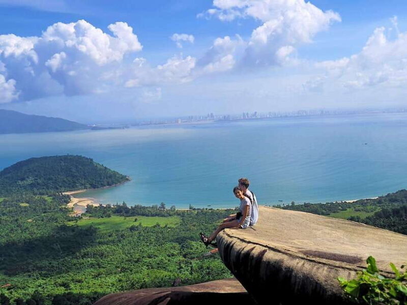 Hue to Hoi An: Private Car with English Driver & Sightseeing - Early Morning Pickup and Departure