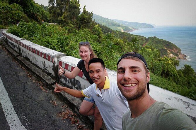 Hue to Hoi An via Hai Van Pass with English Guide and Sightseeing - Key Points