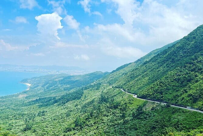 Hue to Hoi An via Hai Van Pass with English Guide & Scenic Stops - Who Should Consider This Tour?