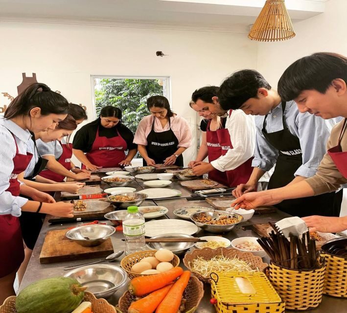 Hue: Traditional Cooking Class w Local Family & Market trip - Introduction