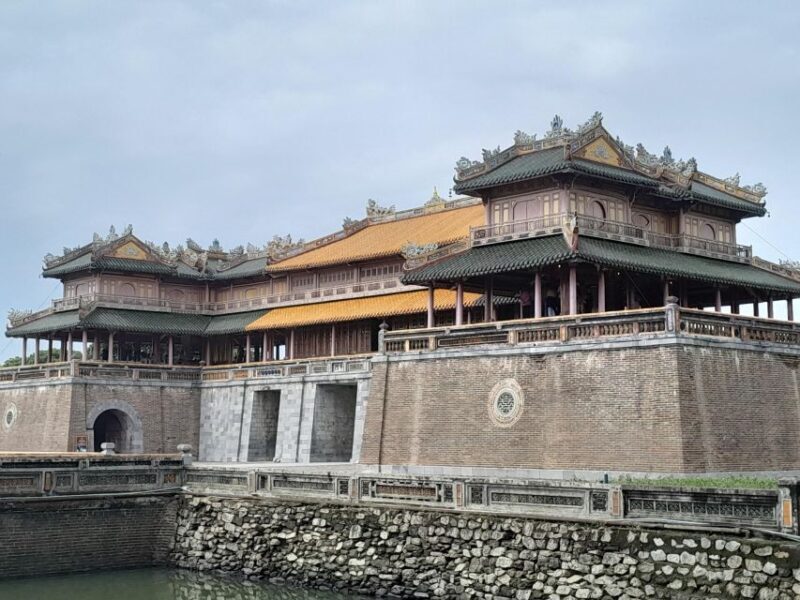 Hue:Deluxe Walking tour to Imperial City and Dong Ba Market - FAQ