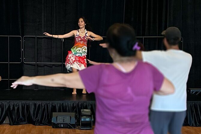 Hula Lesson on Maui (Basics) - Introduction