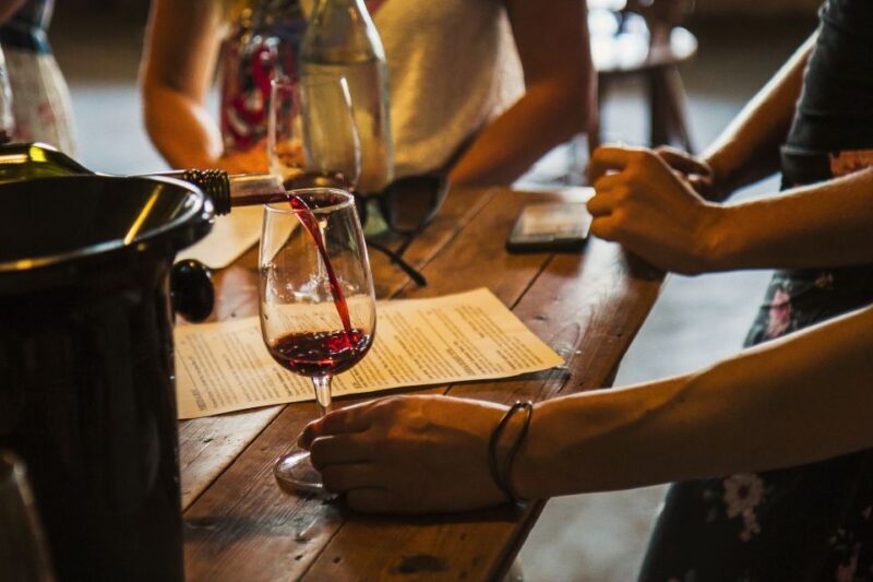 Hunter Valley: Wine Tour with 3 Tastings and Garden Lunch - Lunch Break at Cypress Lakes