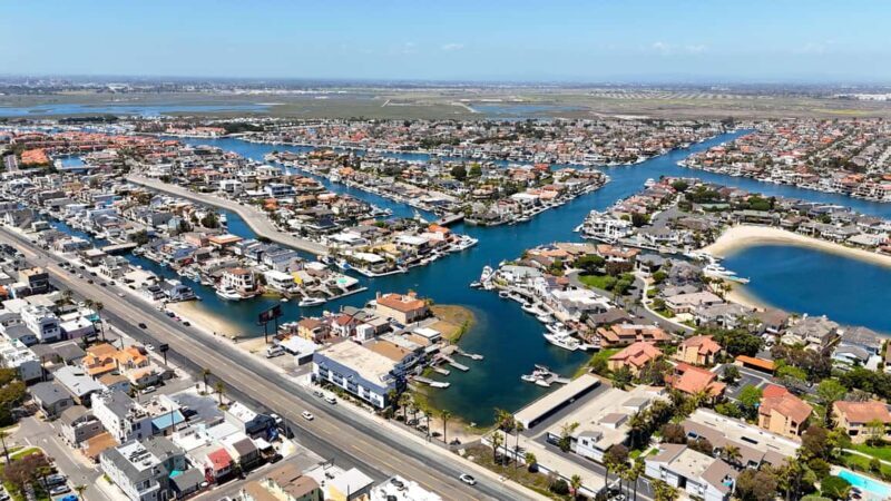Huntington Beach: Stand Up Paddle Board Rental - An Honest Look at Huntington Harbour SUP Rental