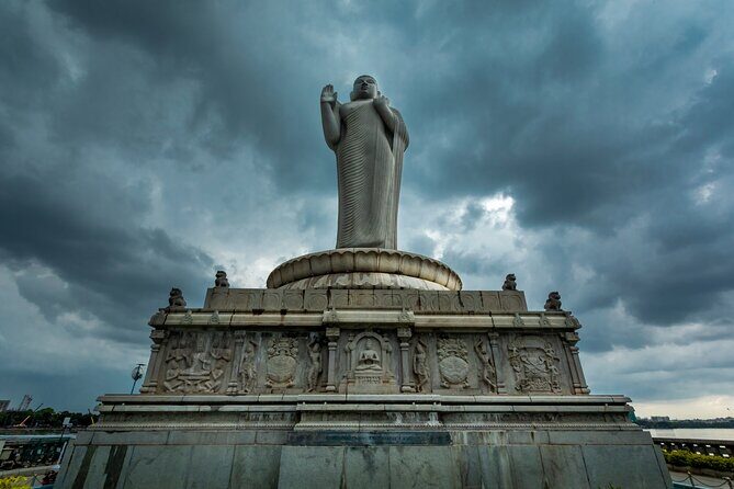 Hussain Sagar Lake Private Walking Tour in Hyderabad - Who Will Love This Tour?