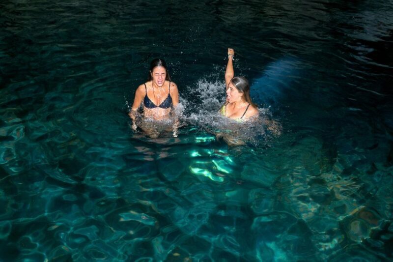 Hvar: Blue & Green Cave group Excursion from Hvar - FAQ
