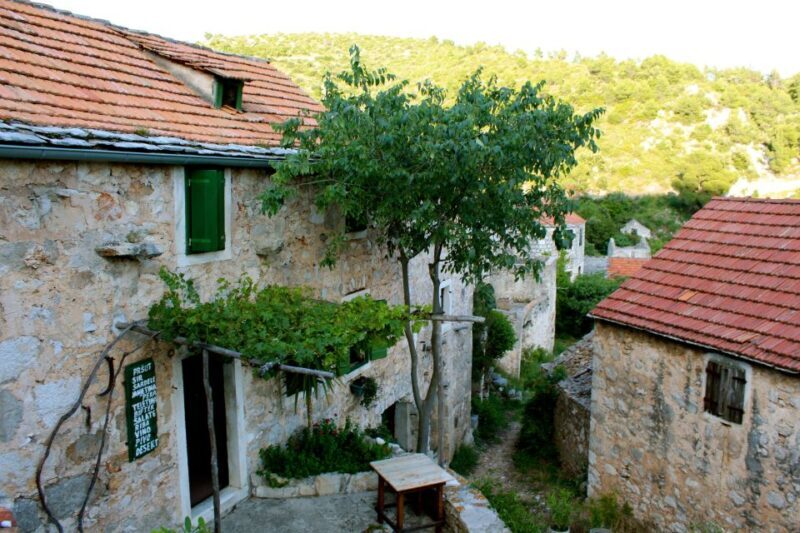 Hvar Hidden Gems Tour with Lunch or Dinner - Authenticity and Authentic Experiences for Travelers