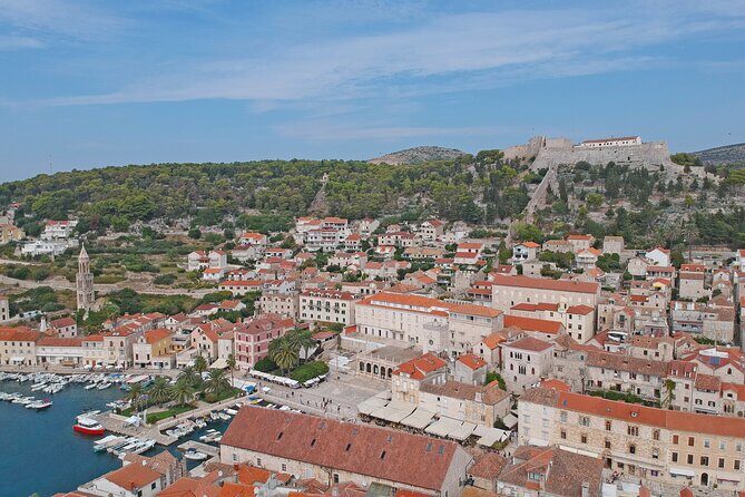Hvar & Pakleni islands - Private speedboat tour - Top 4 Key Points