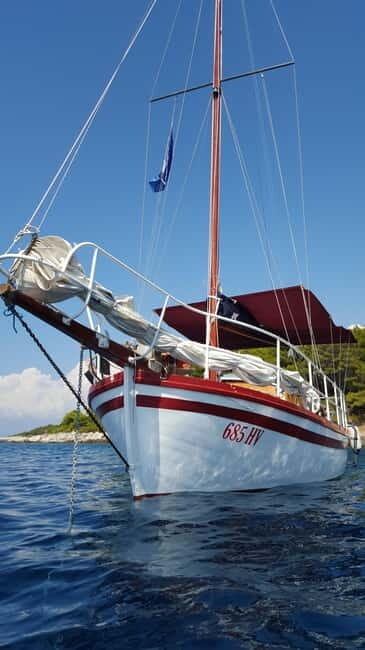 Hvar: Pakleni Islands Sailing Tour with Brunch - Who Will Love This Tour?