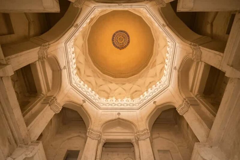 Hyderabad: Charminar, Golconda Fort & Qutub Shahi Tombs Tour - Frequently Asked Questions