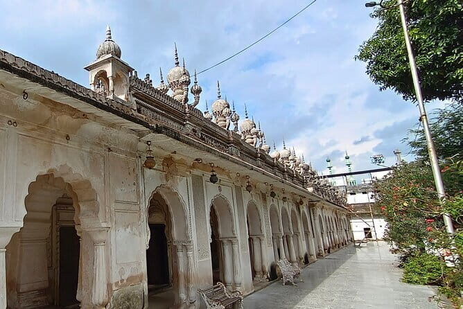 Hyderabad Highlights Guided City Tour and Chai Experience - Key Points