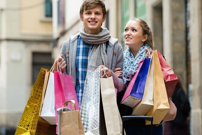 Hyderabad Shopping and Food Tasting Experience (Guided Halfday City Tour by Car) - Key Points