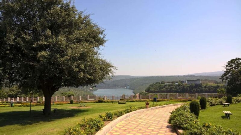 Hyderabad: Srisailam Pilgrimage Day Trip with Local Guide - What the Tour Offers in Practical Terms