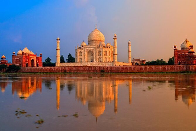 Hyderabad to Taj Mahal and Agra Fort Same Day Tour with Flights - Starting Early for a Full Day of Discovery