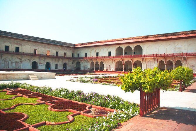 Hyderabad to Taj Mahal and Agra Fort Same Day Tour with Flights - Next Stop: Agra Fort