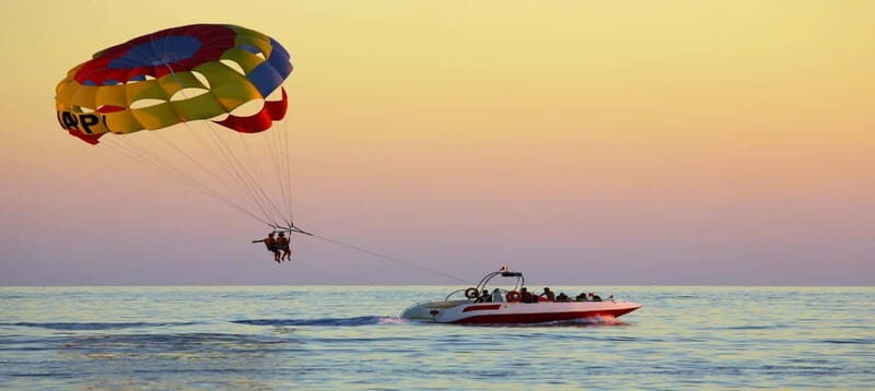 Hyères: Parasailing - Key Points