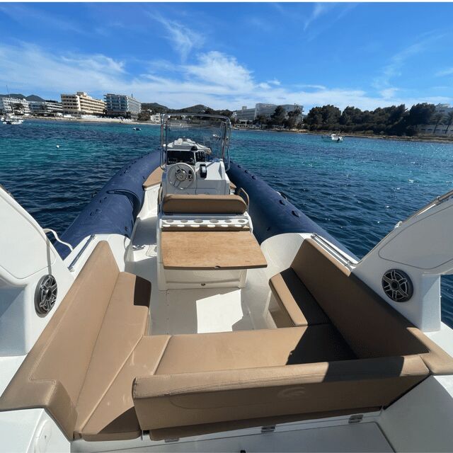 Ibiza: Capelli 775 Private South Coast Highlights Boat Tour - Who Should Book This Tour?