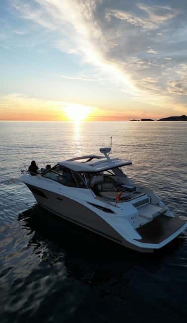 Ibiza Es Vedra: Private boat trip - Sunset and drinks. - A Closer Look at the Experience
