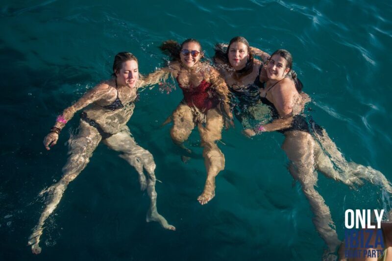 Ibiza floating club - Best Dj sesión at sea - FAQ