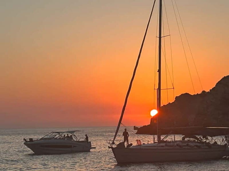 Ibiza: Formentera on a Sailboat. Private or Small Group - The Experience: A Close Look at the Itinerary