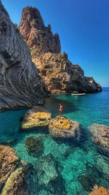 Ibiza: Hike to the most secret spots - Key Points