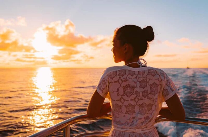 Ibiza: Sunset Private Sailboat with Tapas & Open Bar - Key Points