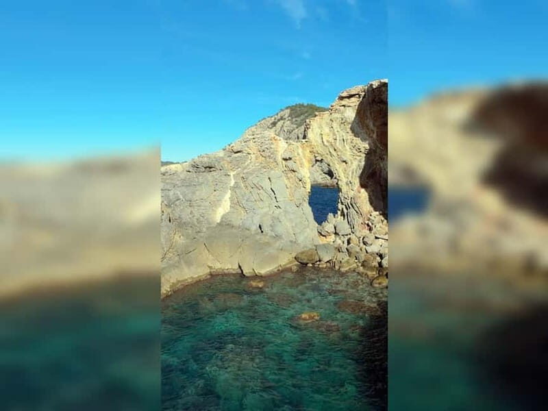 IBIZA : The Blue Lagoon - Key Points